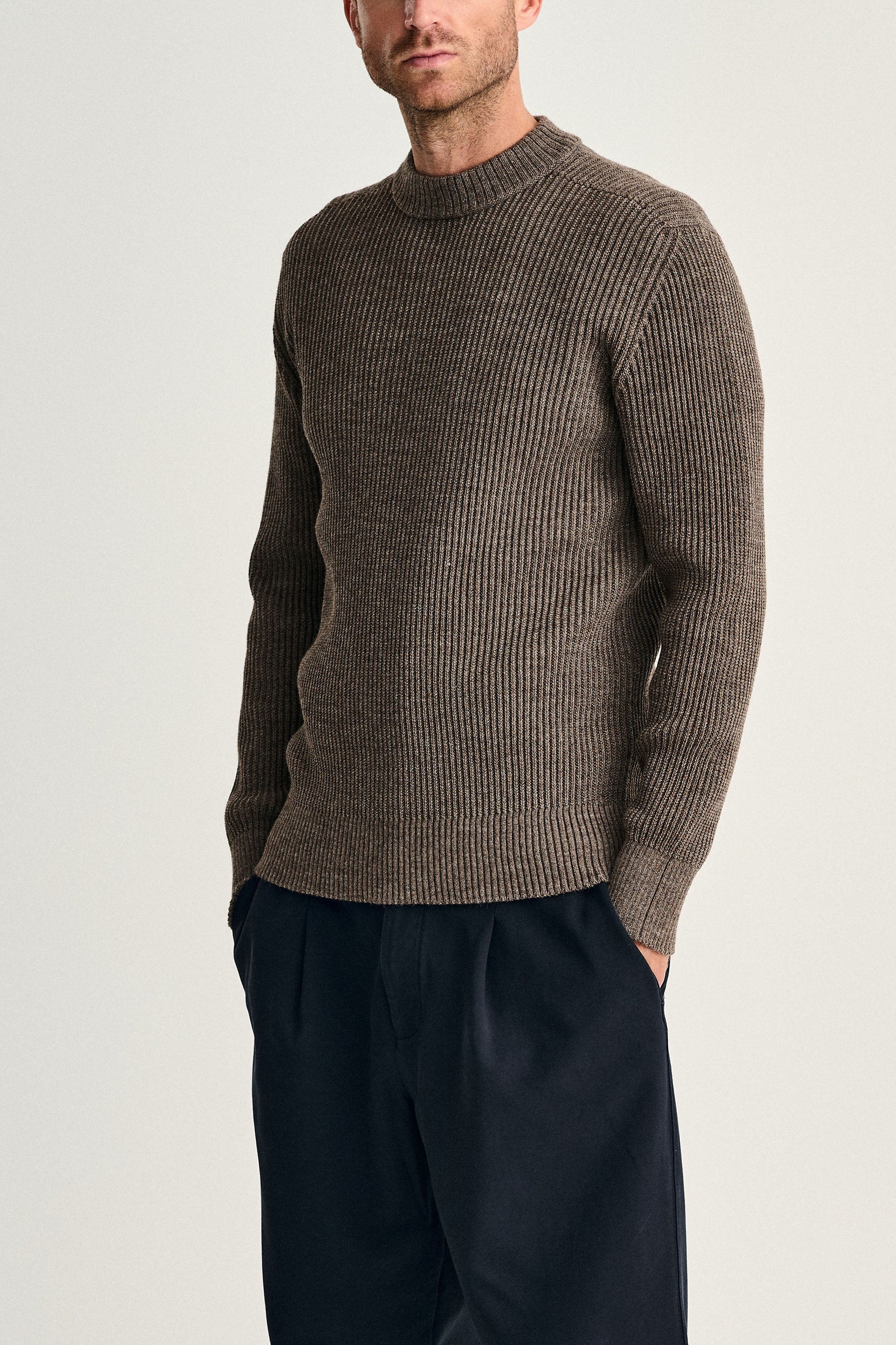 FENDER crew neck | rund hals i terra-II brown | S. N. S. HERNING – S. N ...